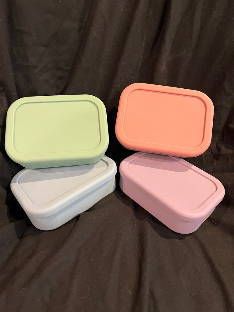 Silicone bento style snack box – Distinctive Engraving